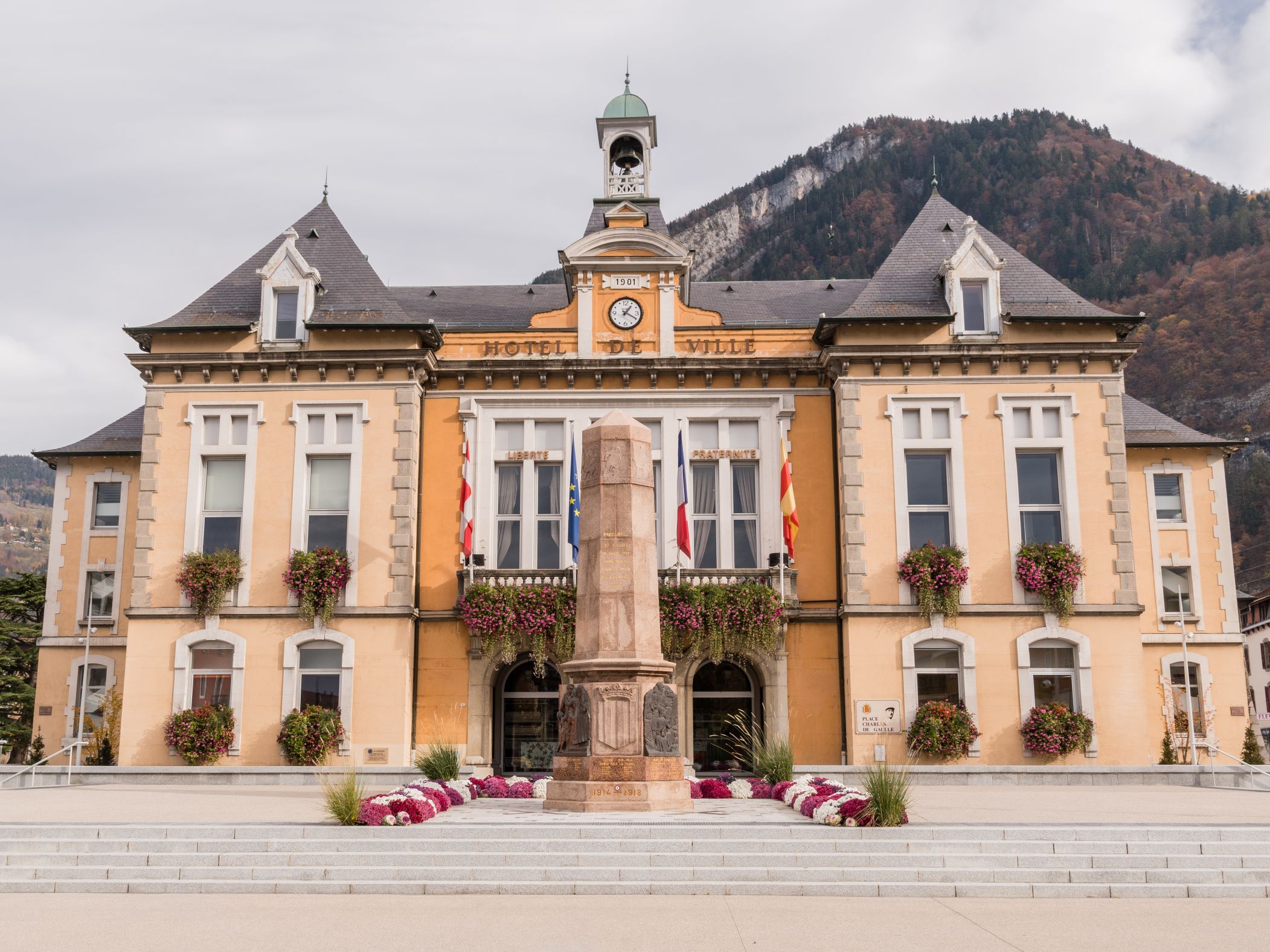 Cluses Train Station Transfers – Ski Transfers– Ski-Lifts